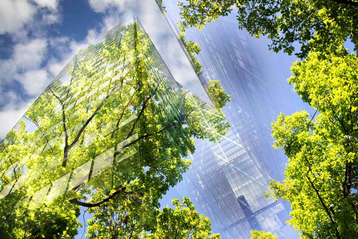 Smart and sustainable buildings in 2025: Key drivers for a greener ...